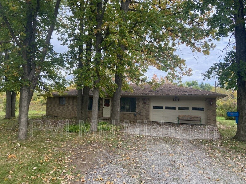 1375 Lincoln Ave, Mount Morris, MI 48458 - House Rental in Mount Morris, MI | Apartments.com
