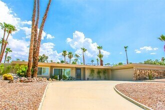 Silver Spur Ranch Apartments for Rent with a Garage - Palm Desert, CA ...