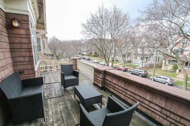 2762 N Murray Ave Unit 2762, Milwaukee, WI 53211 | Apartments.com
