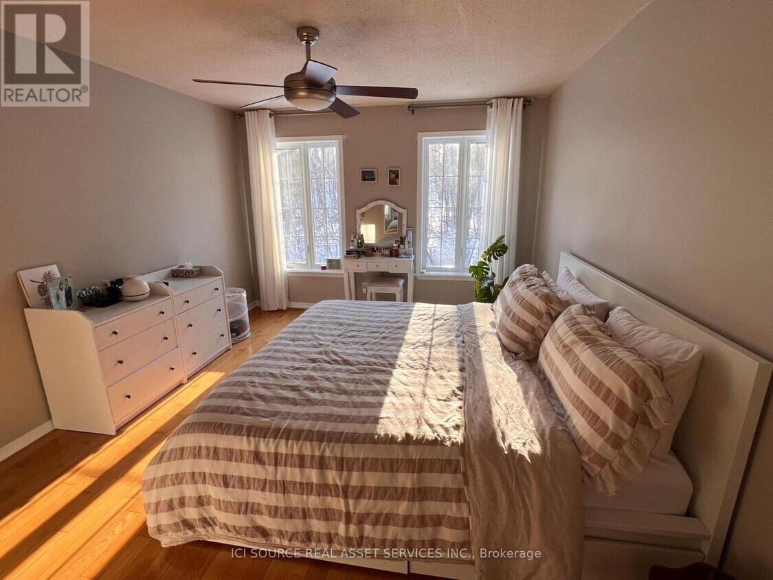 127 Gladeview Private, Ottawa, ON K1T 4C5 - Maison de Ville à Louer à ...