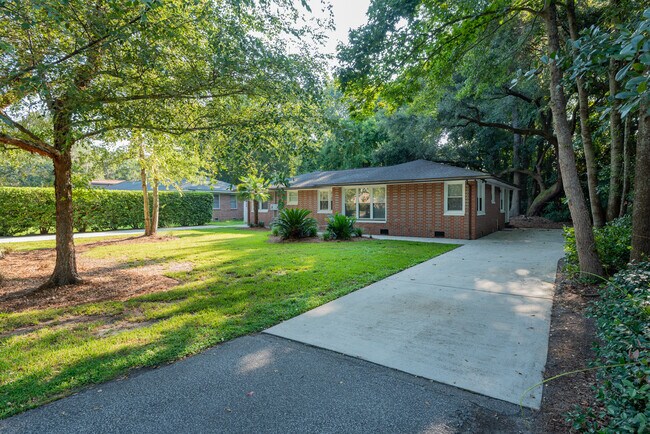 424 Howle Ave, Charleston, SC 29412 - Townhouse for Rent in Charleston ...