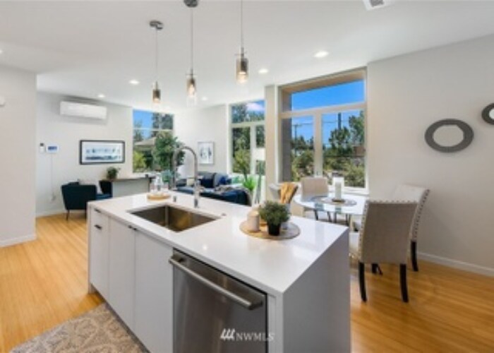 4415 Meridian Ave N, Seattle, WA 98103 - Townhome Rentals in Seattle WA ...