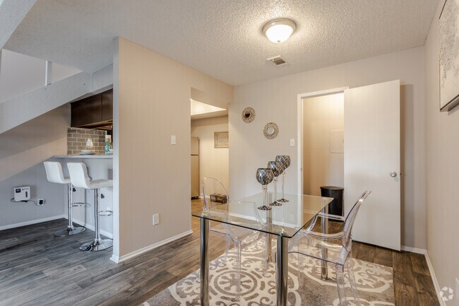 Windridge On The Parkway - Apartments in Dallas, TX | Apartments.com