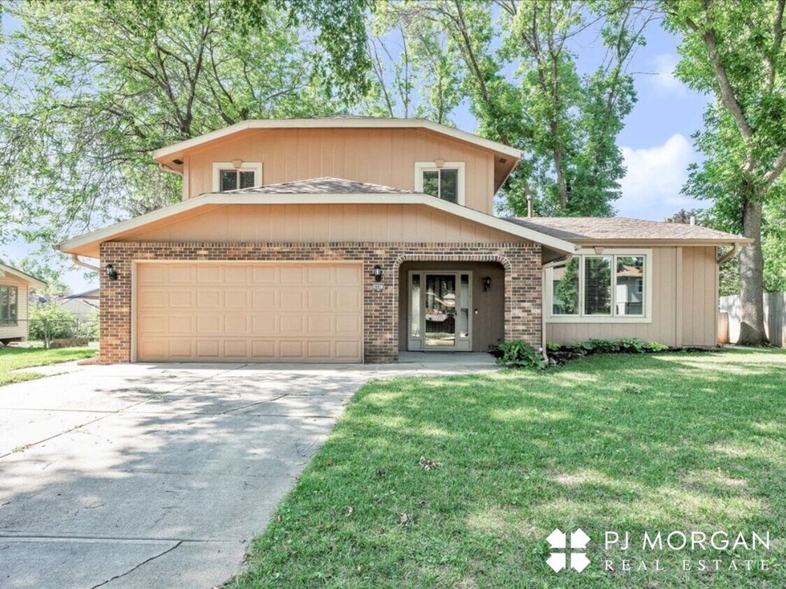 16073 Frederick St, Omaha, NE 68130 - House Rental in Omaha, NE ...