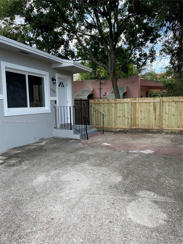 7712 NE 1st Ct Unit 7712, Miami, FL 33138 - Room for Rent in Miami, FL ...