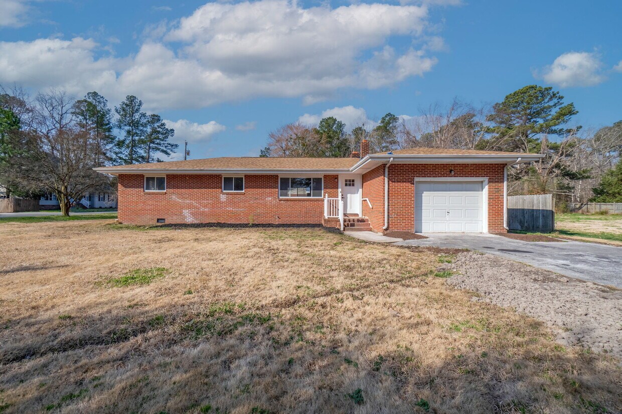 152 Mann Dr, Chesapeake, VA 23322 - House Rental in Chesapeake, VA ...