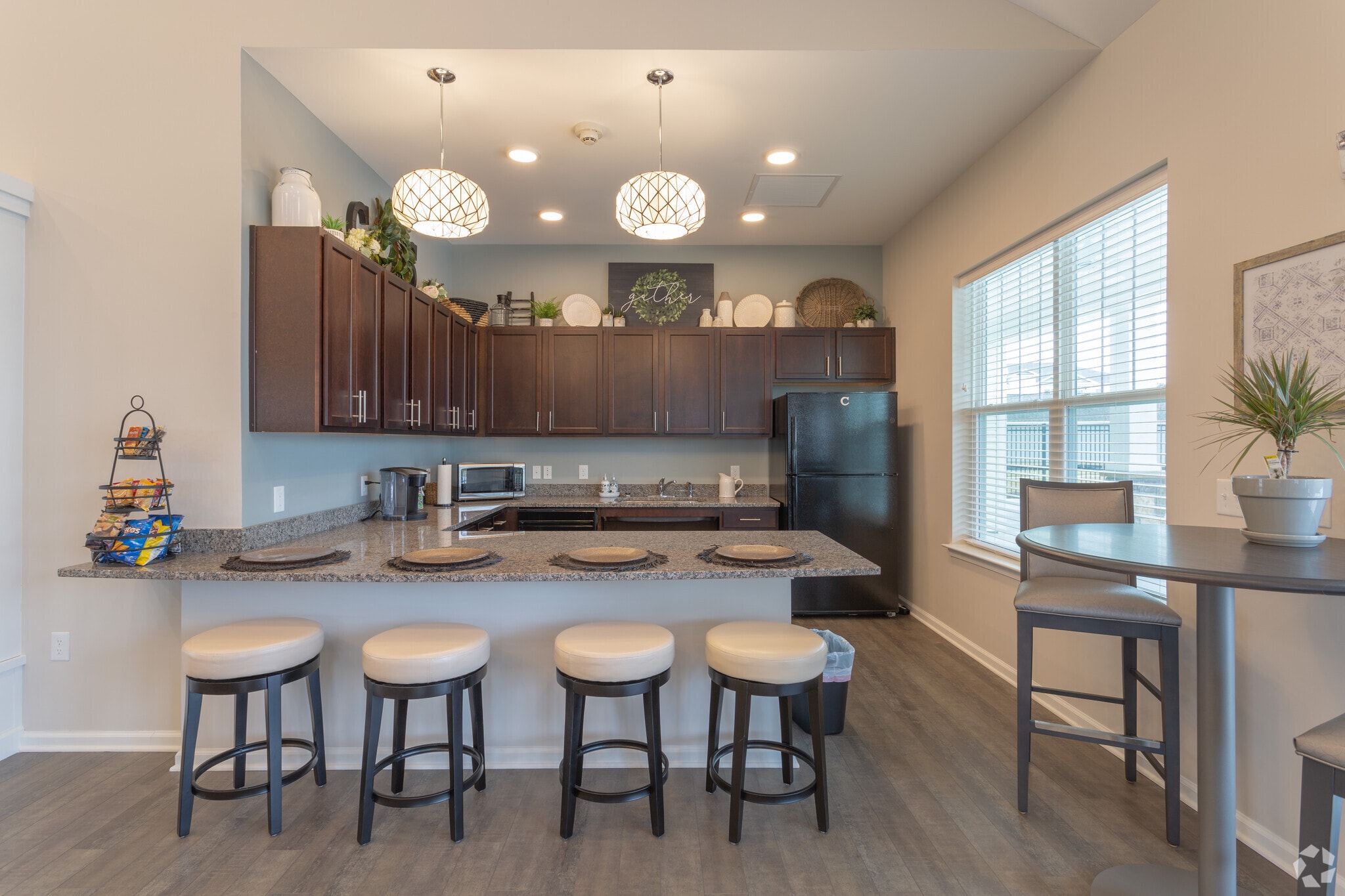 Coventry Square Apartments - 504 Coventry Ln Salisbury, MD 21804 ...