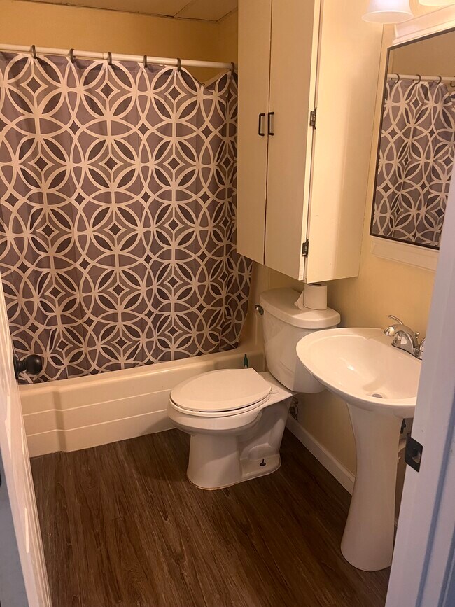 1143 Sims St Unit 3, Dickinson, ND 58601 - 1143 Sims St Dickinson, ND ...