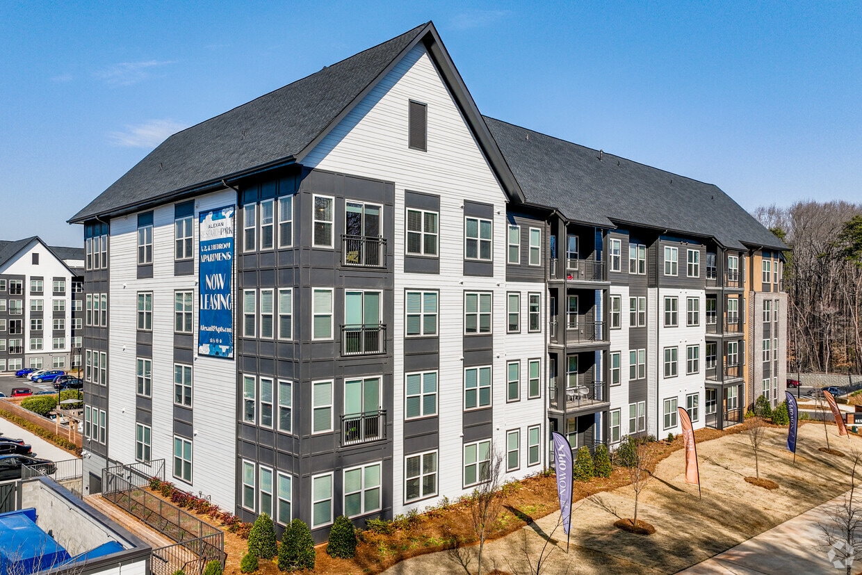 Alexan Research Park - Apartments in Charlotte, NC | Apartments.com