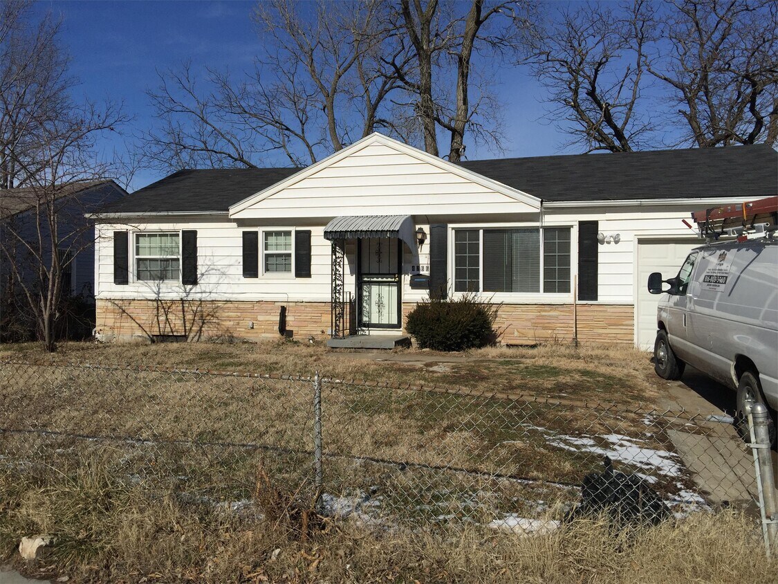 4266 E 60 Terrace, Kansas City, MO 64130 - House Rental in Kansas City ... 4266 E 60 Terrace, Kansas City, MO 64130 - House Rental in Kansas City ...