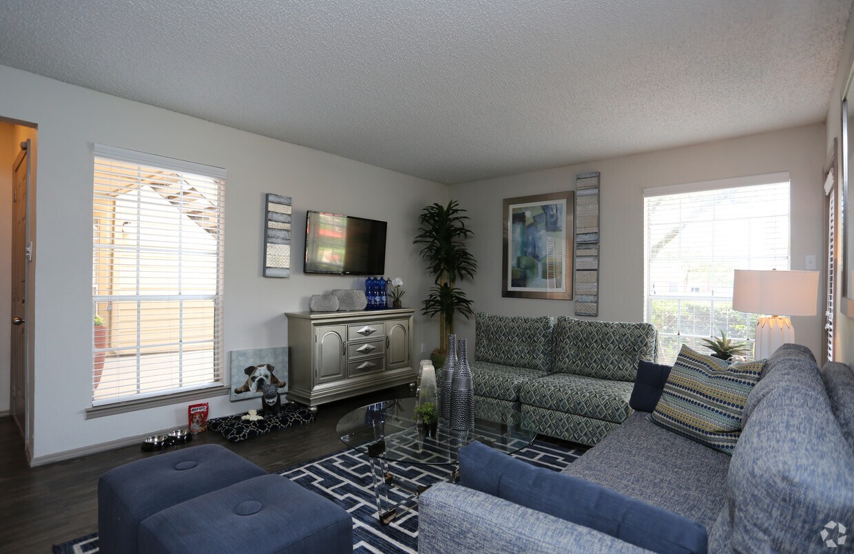 Parc Plaza Apartments - 333 E Denton Dr Euless, TX | Apartments.com