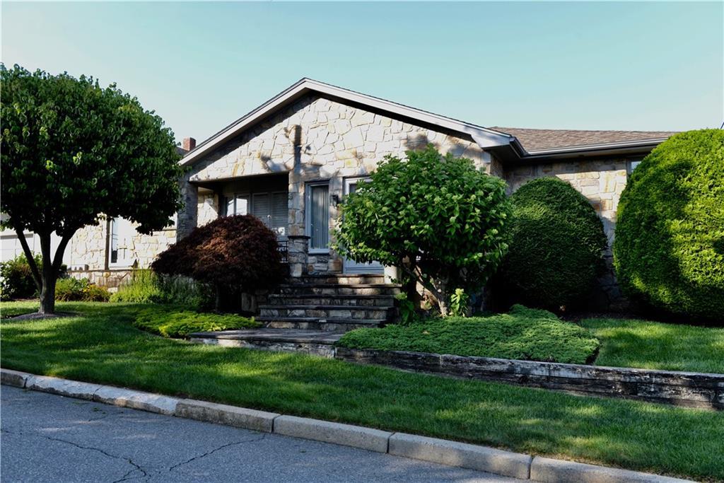 85 Kearney St, Cranston, RI 02920 - House Rental in Cranston, RI ...