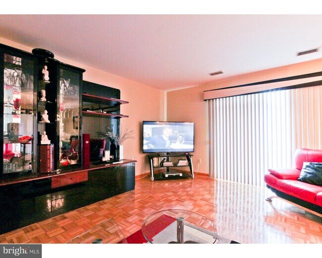 301 Byberry Rd Unit H2, Philadelphia, PA 19116 - Condo for Rent in ...