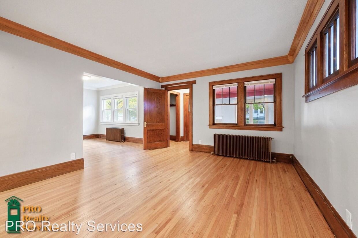 851 Clear Ave E, Saint Paul, MN 55106 - House Rental in Saint Paul, MN ...