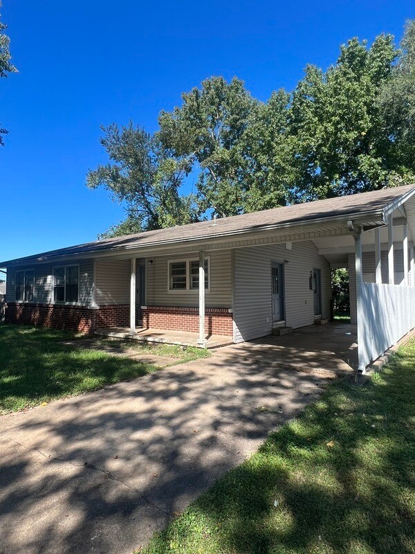 813 E Morningside St, Springfield, MO 65807 - House Rental in ...