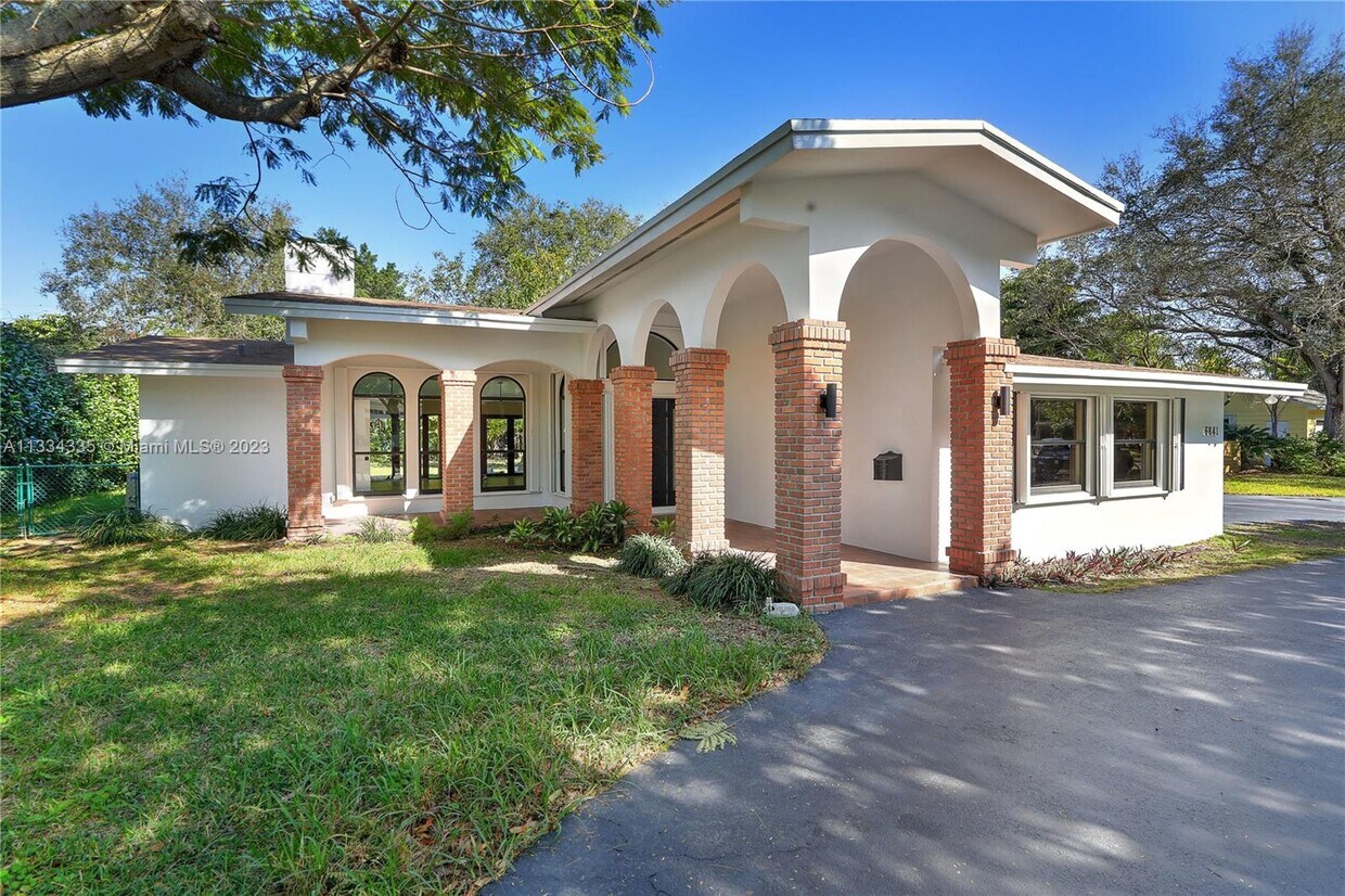 6841 SW 130th Terrace, Miami, FL 33156 - House Rental in Miami, FL ...
