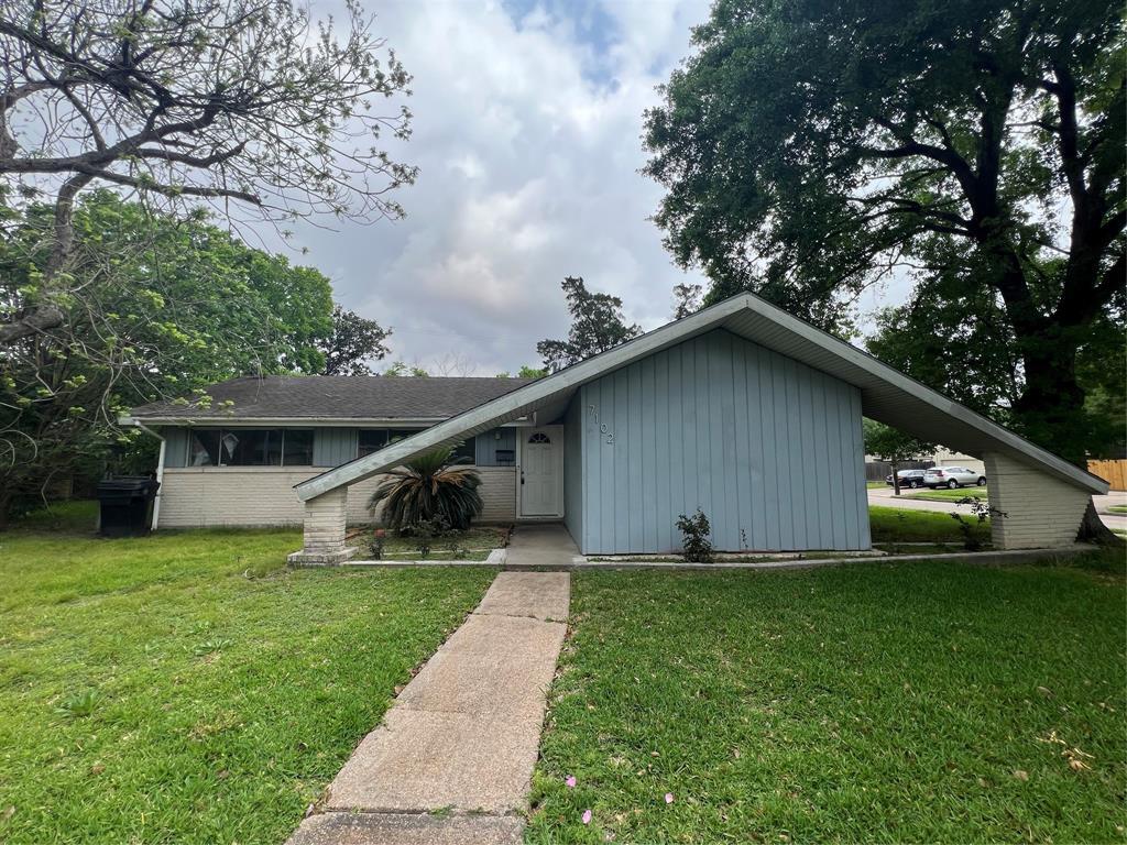 7102 Sharpview Dr, Houston, TX 77074 - House Rental in Houston, TX ...