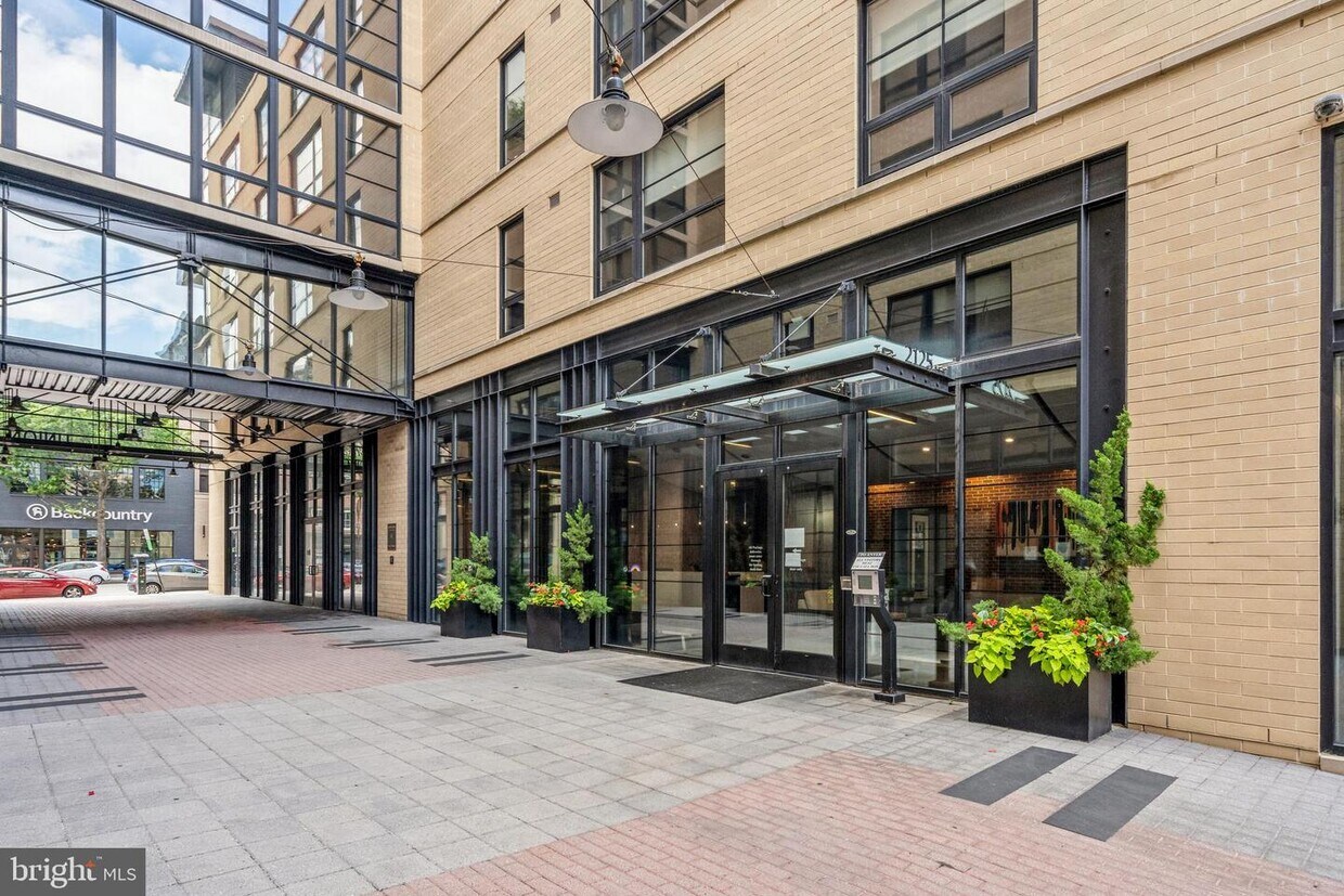 2125 14th St NW Unit 606, Washington, DC 20009 - Room for Rent in ...