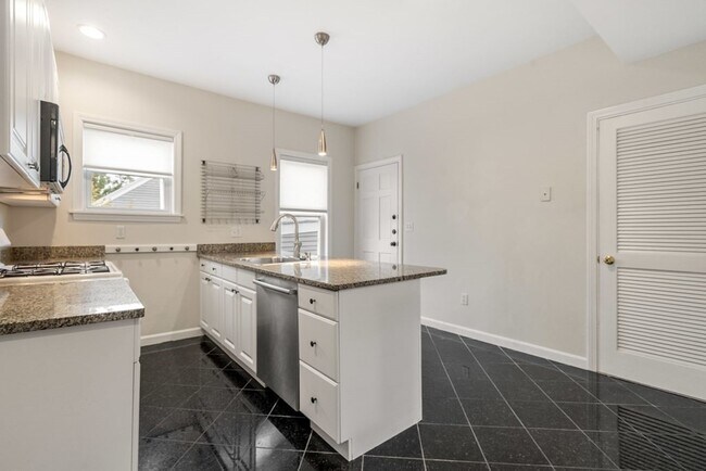106 5th St Unit 3, Cambridge, MA 02141 - Condo for Rent in Cambridge, MA | Apartments.com