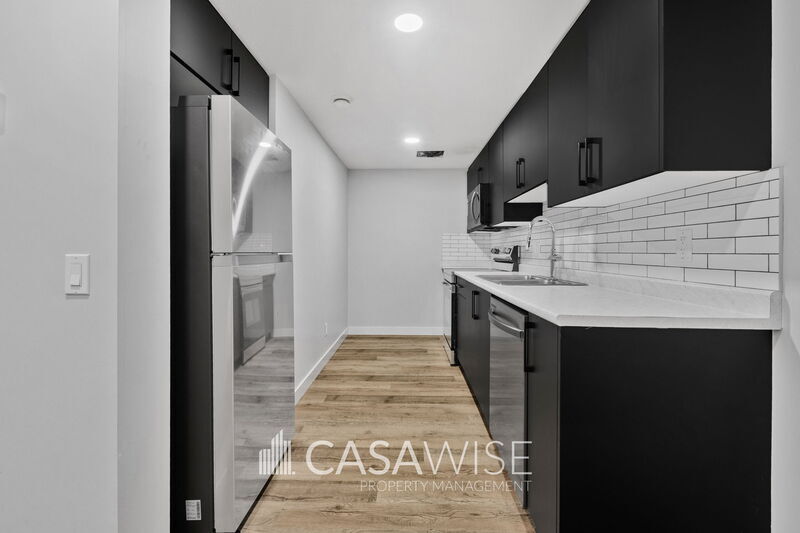 8049 Cedric Mah Rd, Edmonton, AB T5G 2Z5 - House for Rent in Edmonton ...