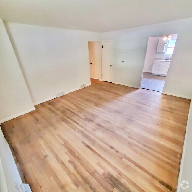 Goodview Park Apartments for Rent with Parking - Akron, OH - 1 Rentals ...