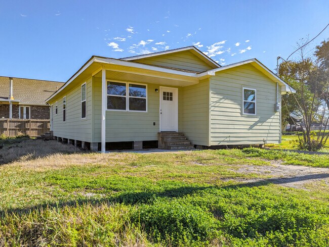 524 W Lawson St, Destrehan, LA 70047 - House Rental in Destrehan, LA ...