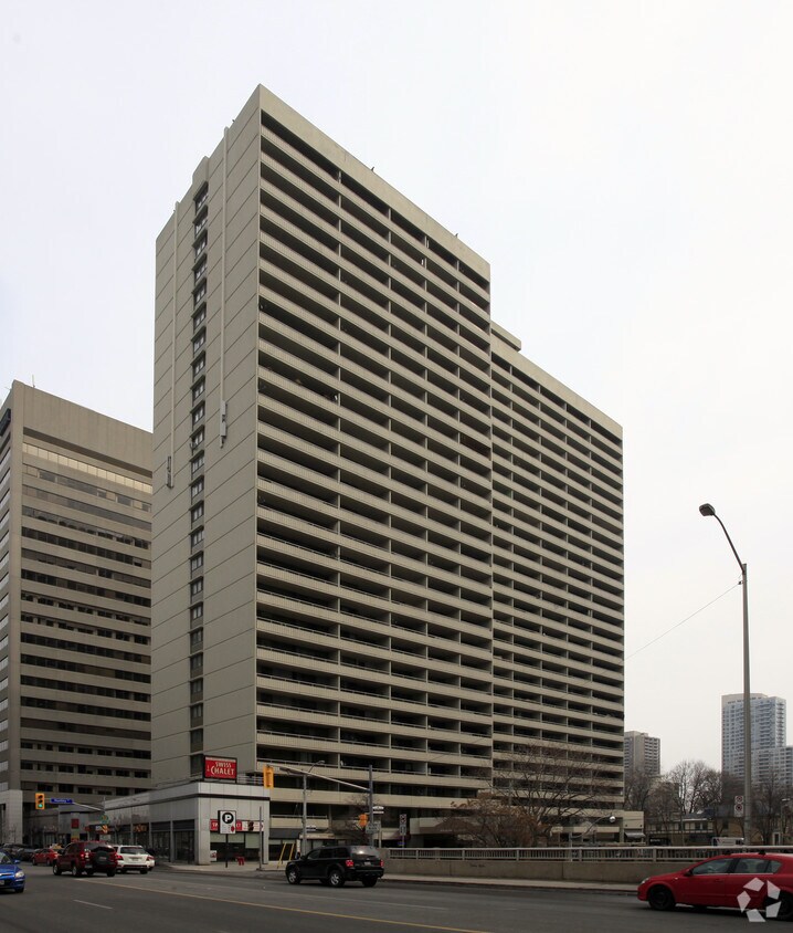 Huntley Apartments - 77 Huntley St Toronto, ON | Apartments.com
