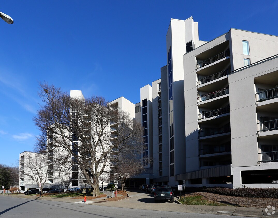 University Square Condominiums Apartments - 900 19th Ave S Nashville ...