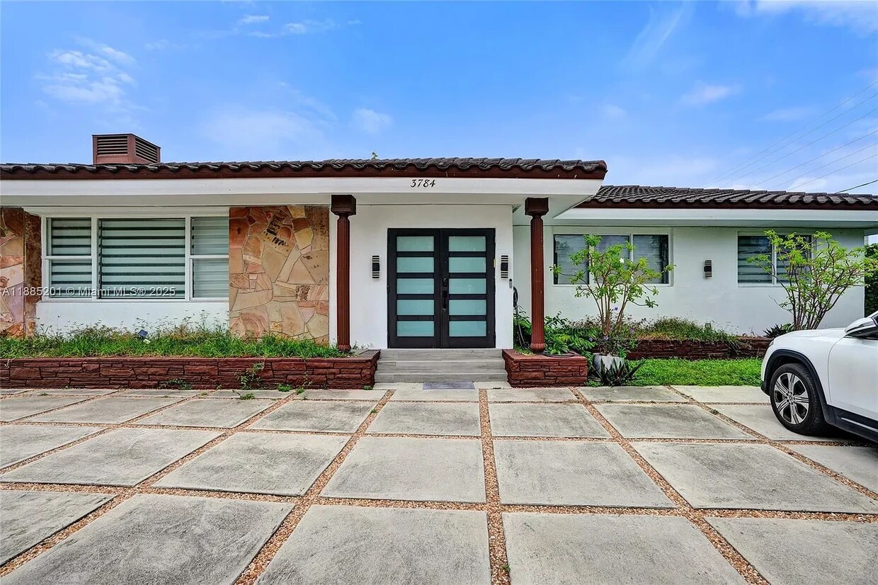 3784 Sheridan Ave, Miami Beach, FL 33140 - House Rental in Miami Beach ...