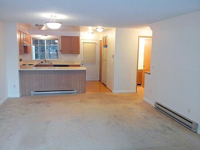 12313 SE 41st Ln, Bellevue, WA 98006 - Townhome Rentals in Bellevue WA ...