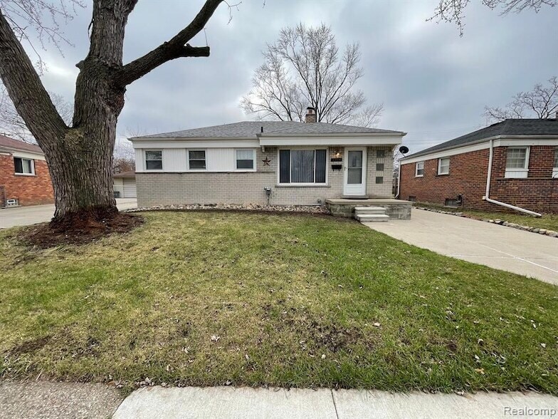 4348 Adams Cir, Wayne, MI 48184 | Apartments.com