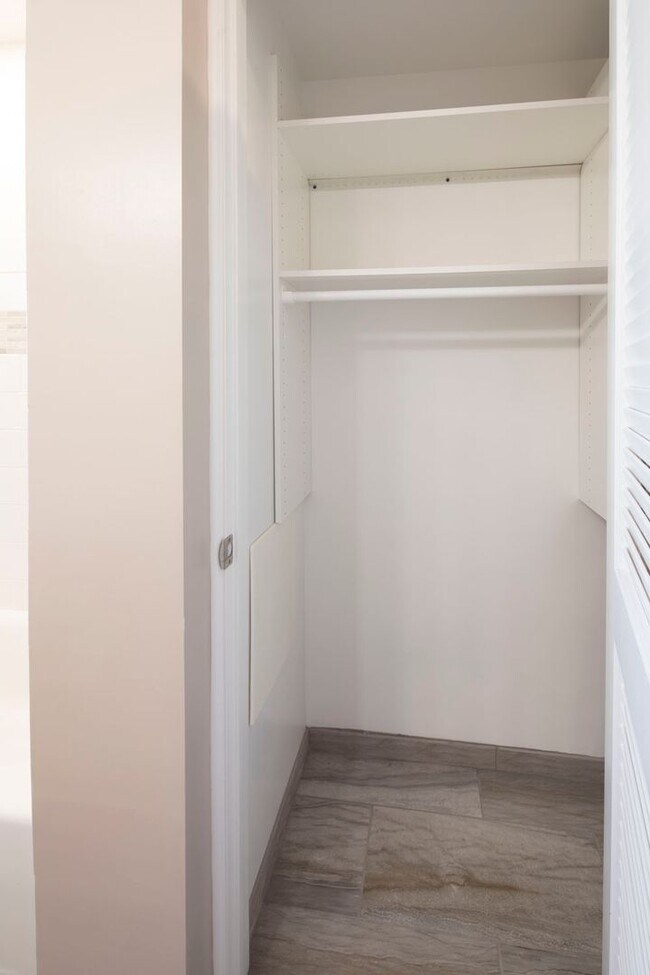 Leonia Manor: In-Unit Washer & Dryer, Heat... - Apartments in Leonia ...