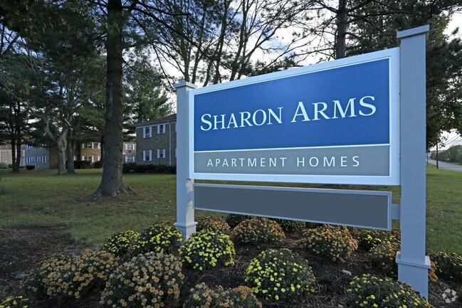 Sharon Mews Apartments for Rent with High Ceilings - Robbinsville, NJ ...