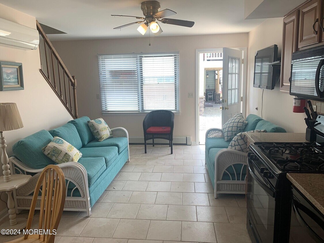 10 Stoney Rd, Point Pleasant Beach, NJ 08742 - Townhome Rentals in ...