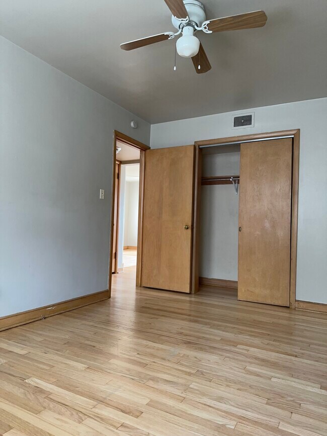 6920 W Center St Unit 2, Milwaukee, WI 53210 - 6920 W Center St ...