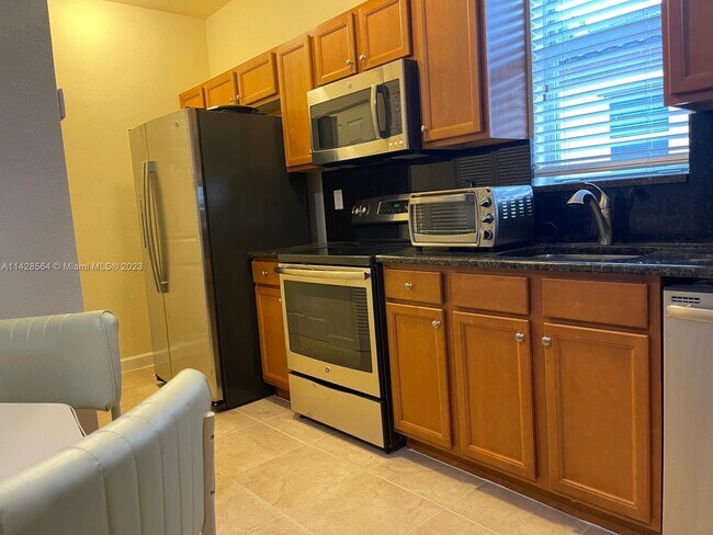 9351 SW 171St Ct, Miami, FL 33196 - House Rental in Miami, FL ...