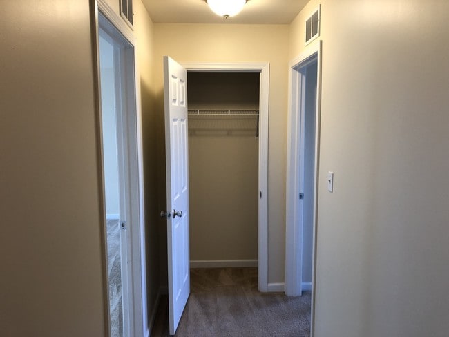 Ivy Ridge Apartments - Harrisburg, PA | Apartments.com