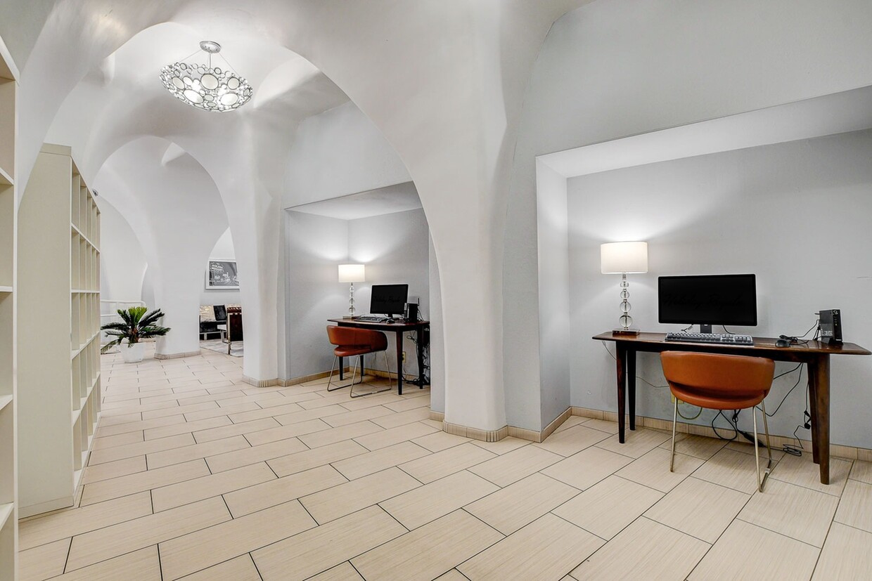 Paradise Royale - 4505 Paradise Rd Las Vegas, NV 89169 | Apartments.com