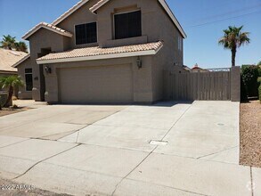 Crimson Ridge Apartments for Rent with Parking - Phoenix, AZ - Updated ...