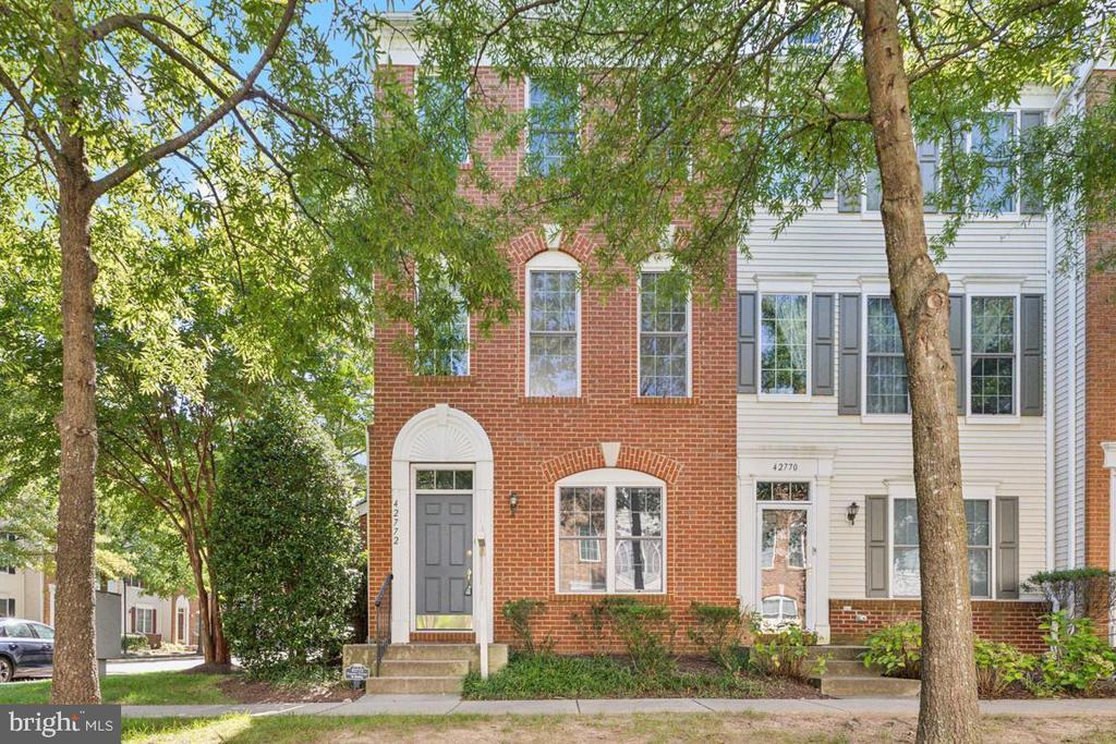 42772 Kearney Terrace, Chantilly, VA 20152 - Townhome Rentals in ...