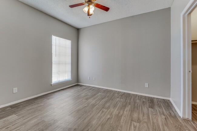 Foxborough Apartments - Apartments in Irving, TX | Apartments.com