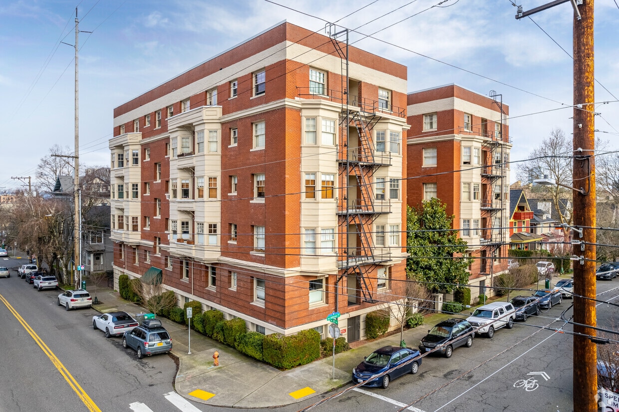 The American - 2083 NW Johnson St Portland, OR 97209 | Apartments.com