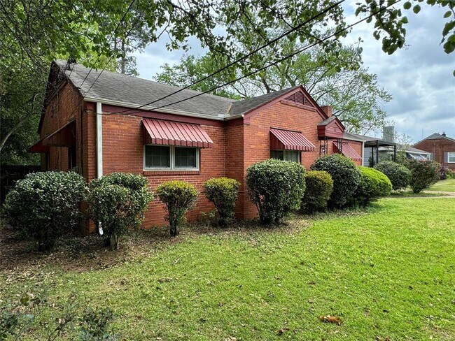 10 Calhoun Rd, Montgomery, AL 36109 - House Rental in Montgomery, AL ...