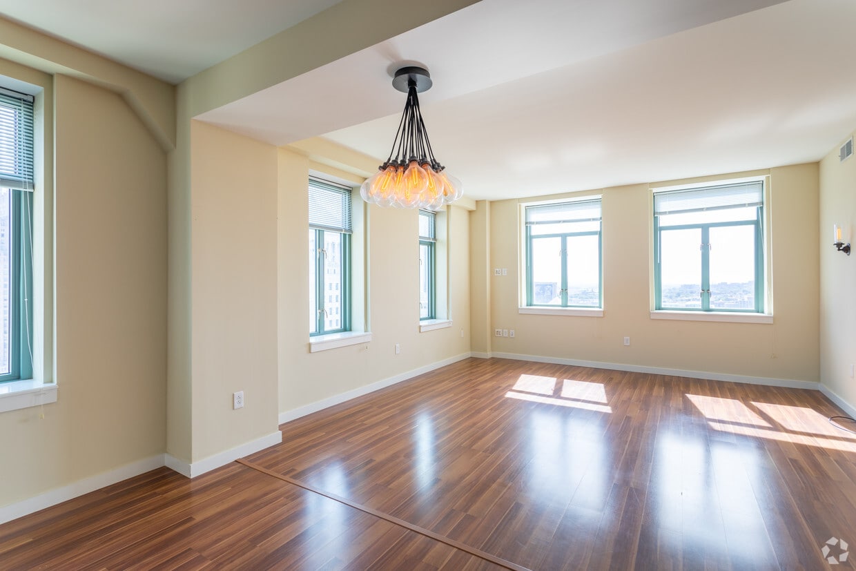 Park Pacific Luxury Apartments - 1226 Olive St Saint Louis, MO 63103 ...