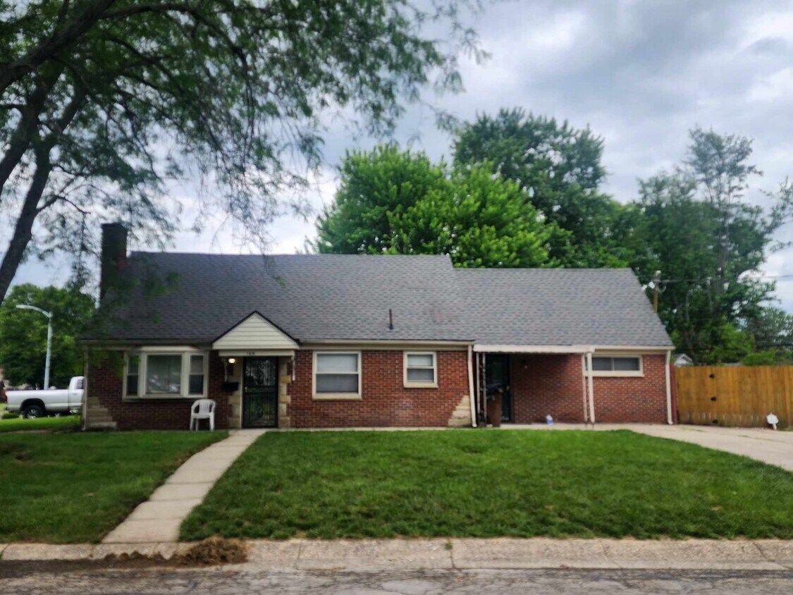 106 Oak St, Dayton, OH 45426 - House Rental in Dayton, OH | Apartments.com