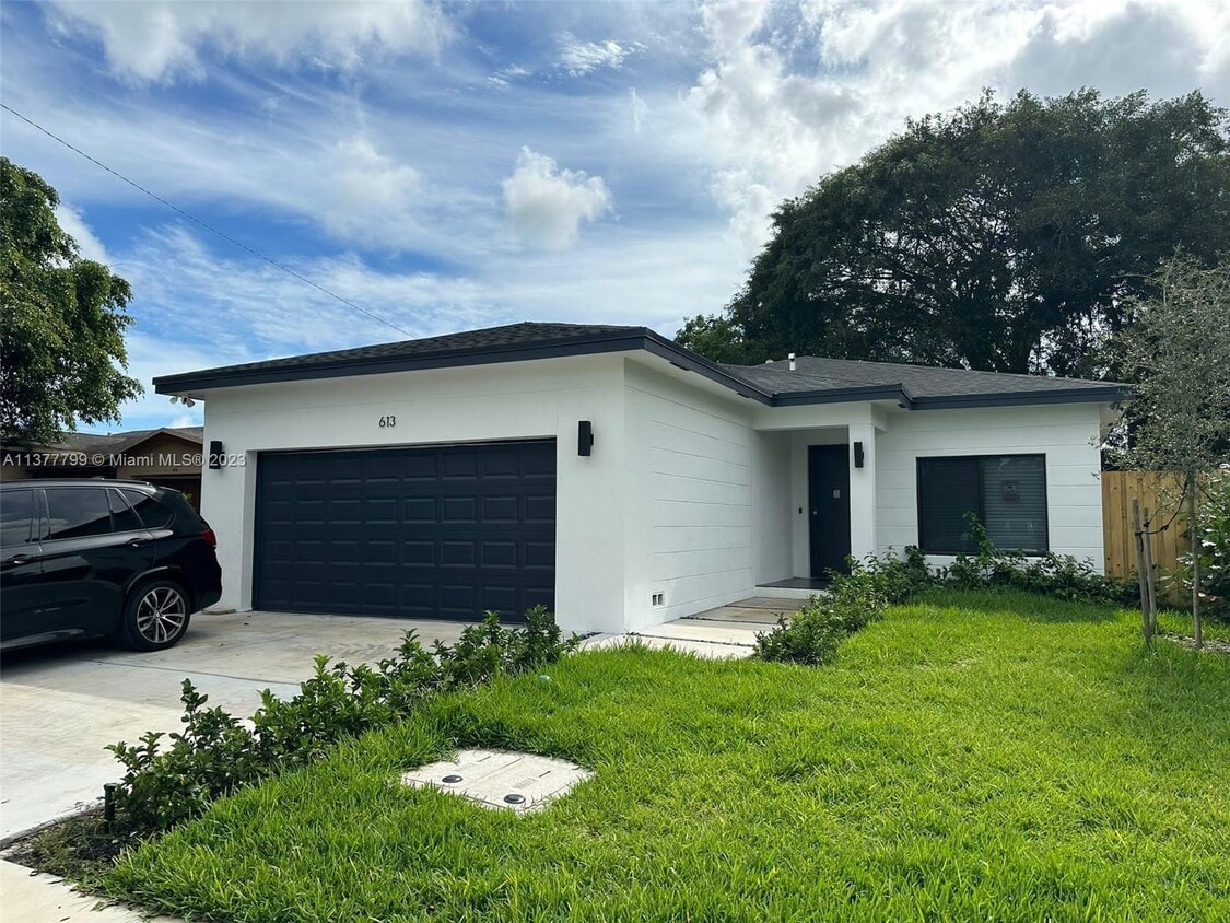 613 NW 10th St, Hallandale Beach, FL 33009 - House Rental in Hallandale ...