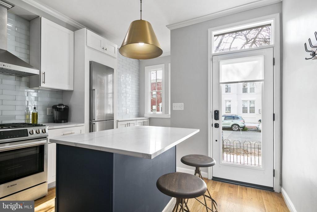 1102 C St SE, Washington, DC 20003 - Townhome Rentals in Washington DC ...