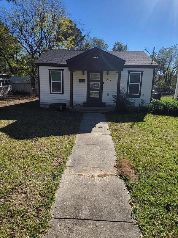 2217 W Kaufman St, Paris, TX 75460 | Apartments.com