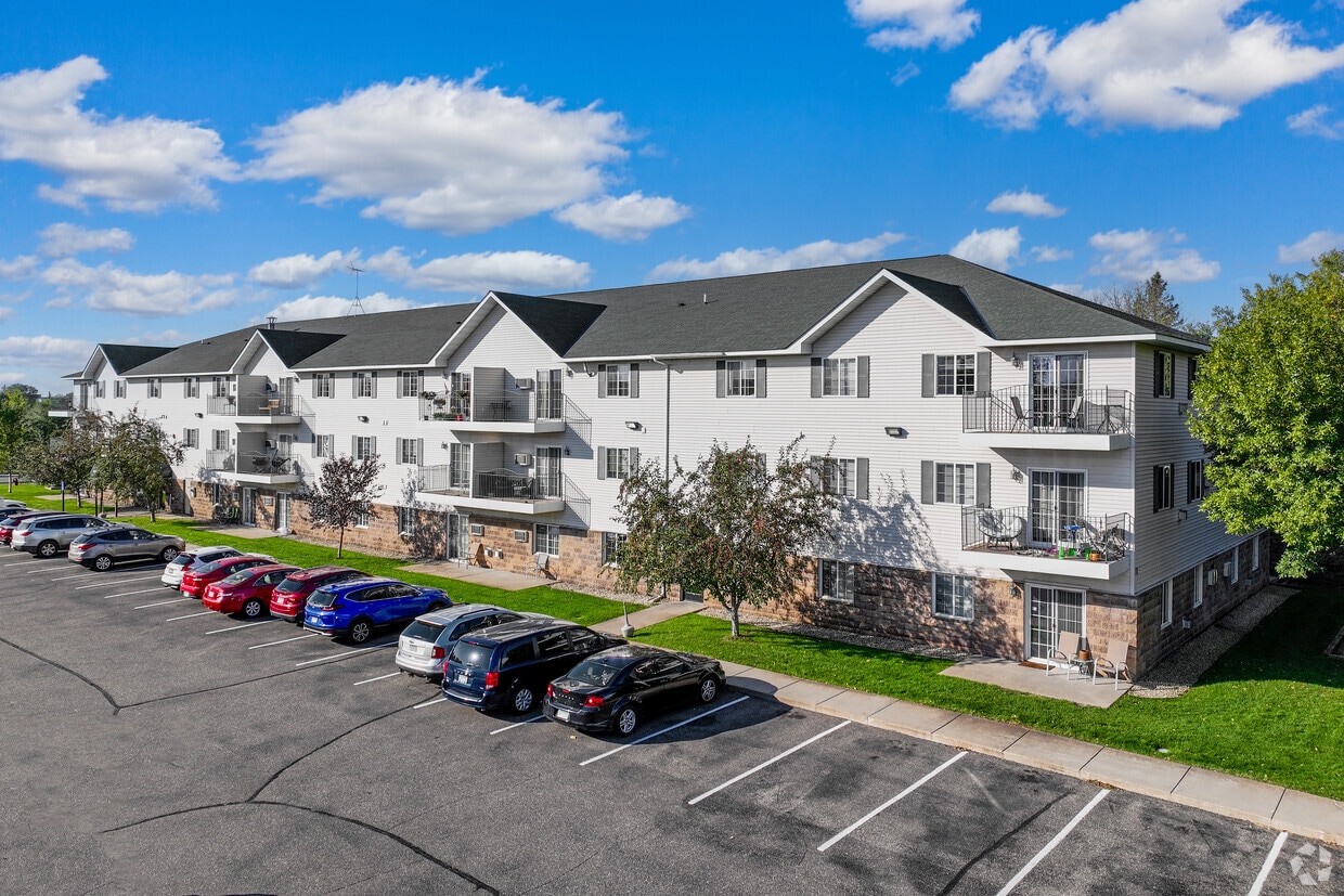 Silvercrest Apartments - 307 7th St E Monticello, MN 55362 | Apartments.com
