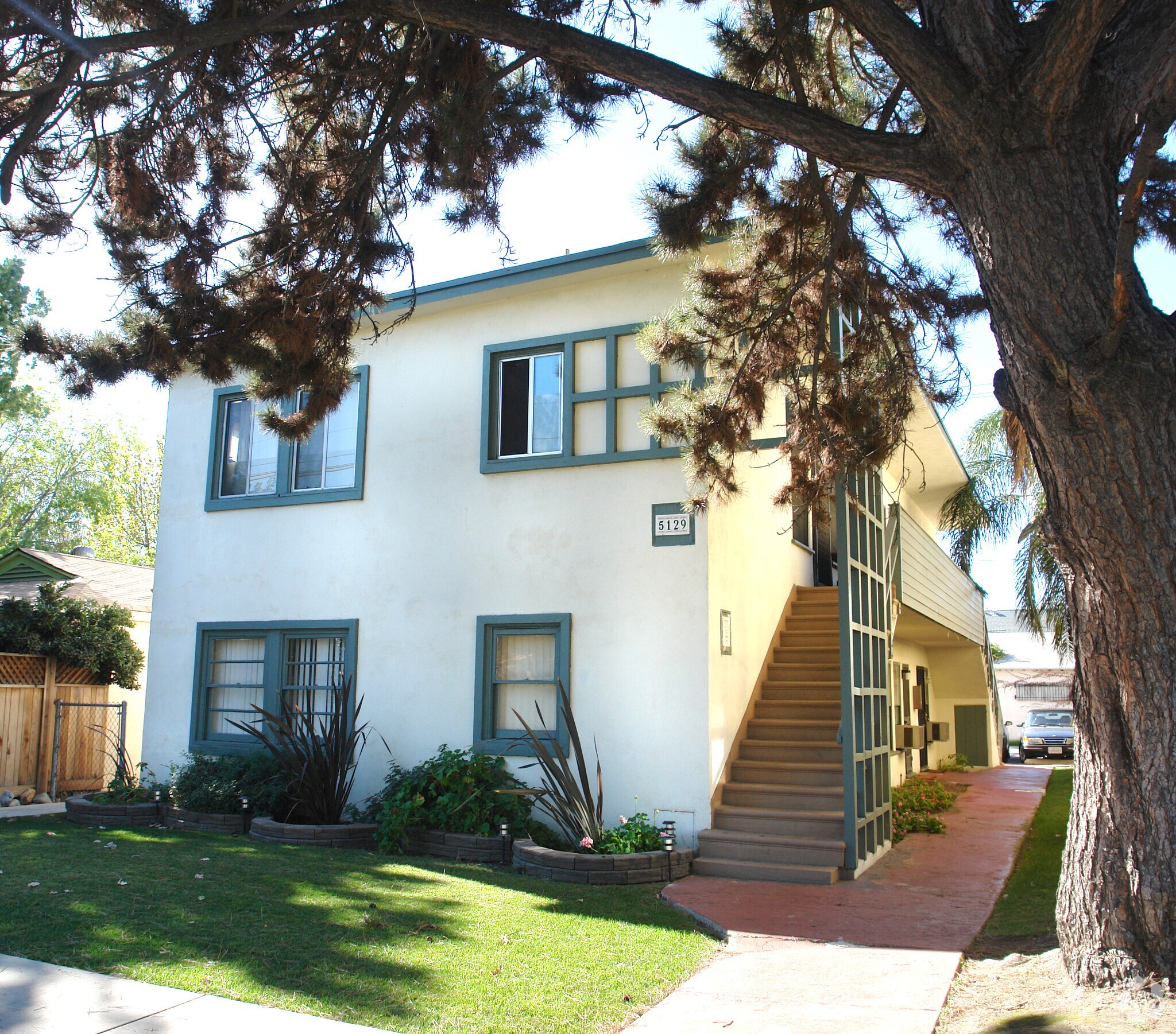 5129 Cahuenga Blvd, North Hollywood, CA 91601 - 5129 Cahuenga Blvd ...